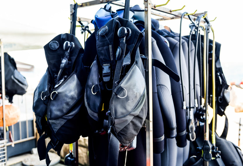 A Comprehensive Guide to Choosing the Right Scuba Diving Gear | Eastern ...
